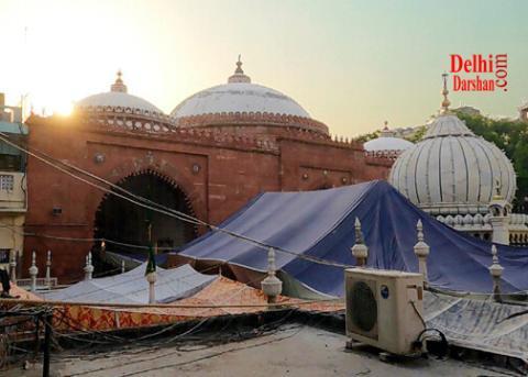 Hazrat Nizamuddin Aulia Dargah Delhi Darshan Agra Bus Car Cab